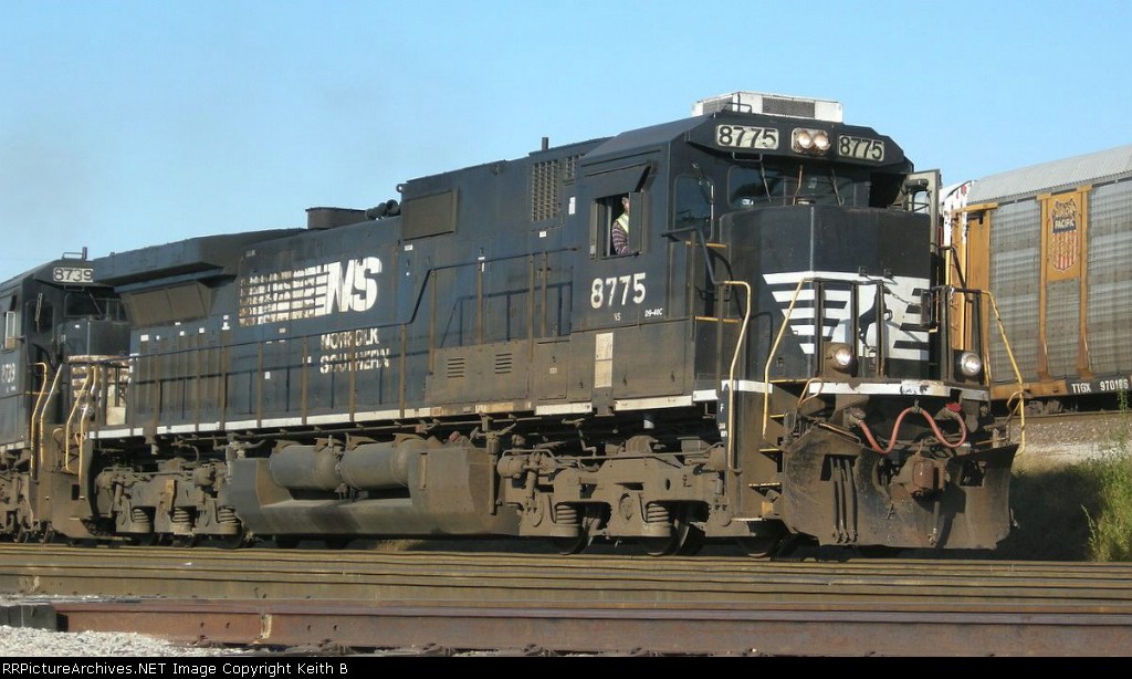 NS 8775